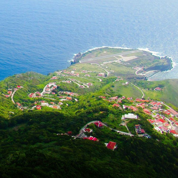 22 Photos That Will Make You Fall in Love With Saba Island